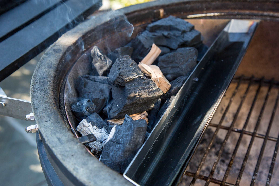 Slow ‘N Sear® Deluxe | SnS Grills