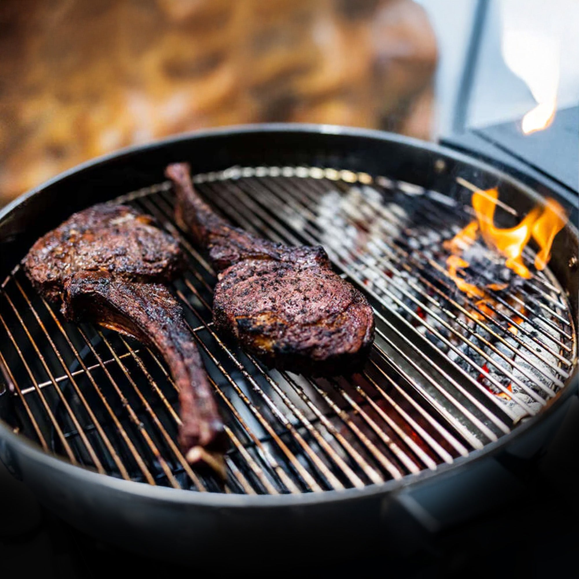Slow ‘N Sear® Deluxe | SnS Grills